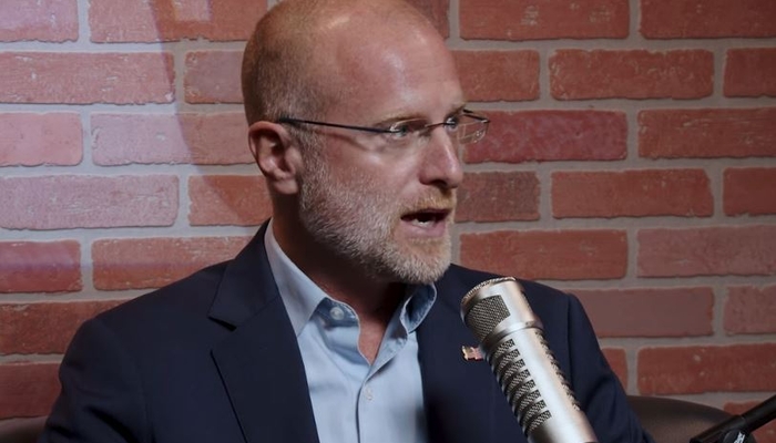 FCC’s Brendan Carr Says No Way Forward But to 'Ban’ TikTok: Report