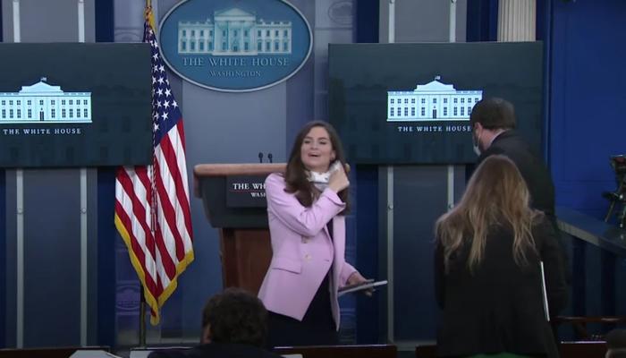 CNN's Collins Scolds Trump for Not Wearing Mask, Rips Off Her Own After ...